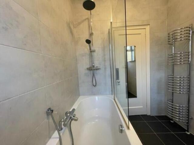 4 bedroom semi detached house for rent in Lussielaw Road, Edinburgh, EH9