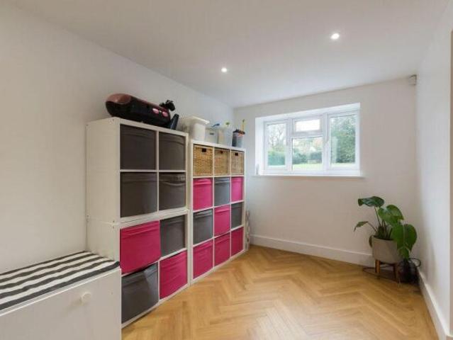 4 bedroom semi detached house for rent in Main Road, Knockholt, TN14