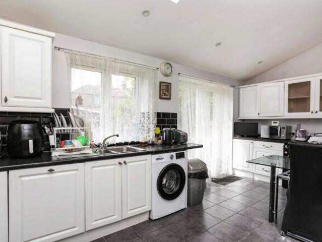 4 bedroom semi detached house for rent in Minard Road London SE6