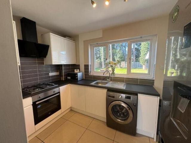 4 bedroom semi detached house for rent in Middleton Boulevard, Nottingham, Nottinghamshire, NG8
