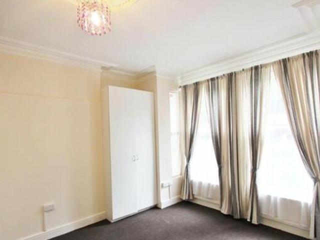 4 Bedroom Semi detached House For Rent In Middlesex