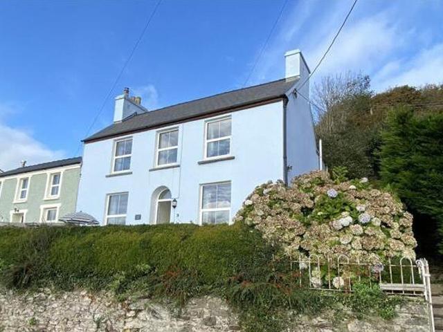 4 Bedroom Semi detached House For Rent In Milford Haven, Sir Benfro