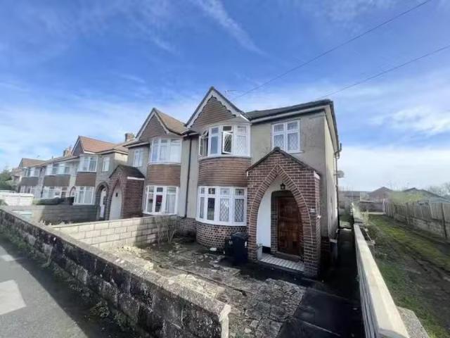 4 bedroom semi detached house for rent in Mortimer Road, Filto.