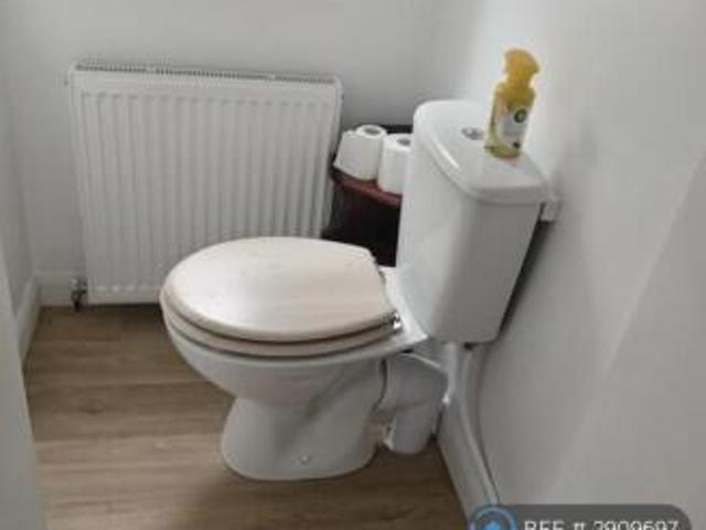 4 bedroom semi detached house for rent in Mordaunt Road, Southampton, SO14