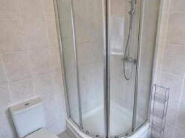 4 bedroom semi detached house for rent in Myrtle Avenue, Birstall, LE4
