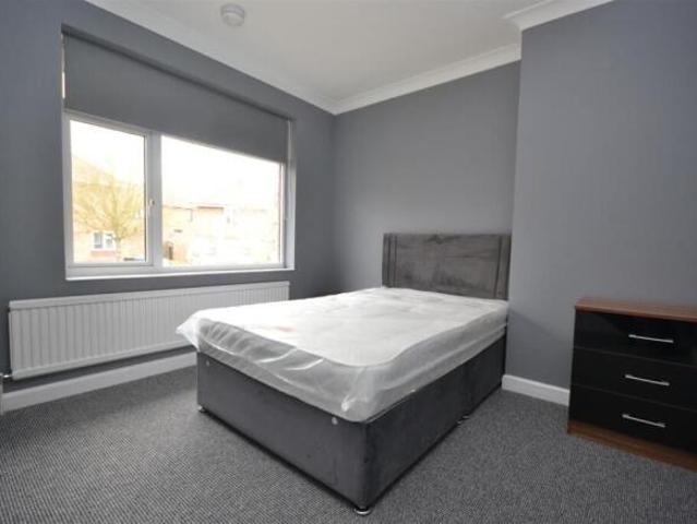 4 bedroom semi detached house for rent in Norwich, NR5