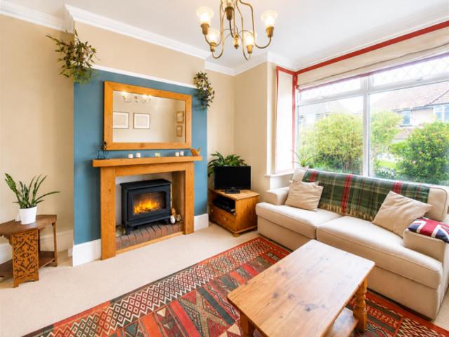 4 bedroom semi detached house for rent in Oakwood Road, Henleaze, Bristol, BS9