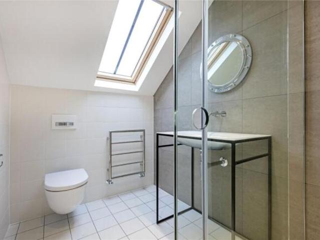4 bedroom semi detached house for rent in Park Road, St. Margarets, TW1