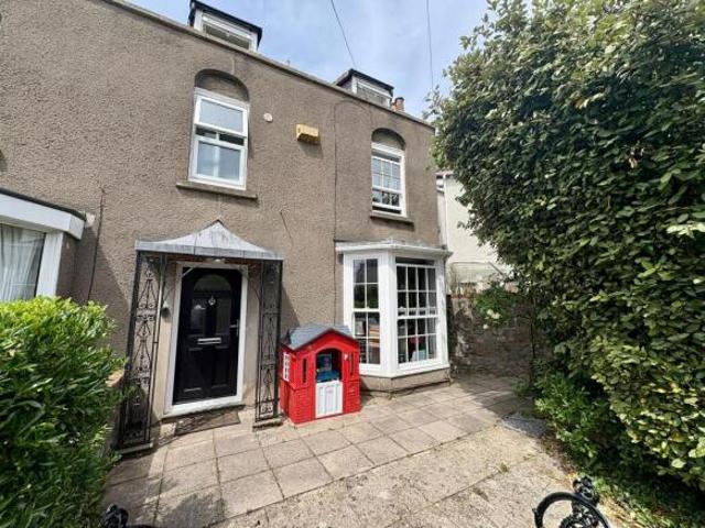 4 bedroom semi detached house for rent in Redland Grove Road BS6 6UW, BS6