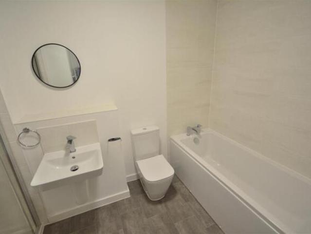 4 bedroom semi detached house for rent in Robert Adam Road, Derby, DE22