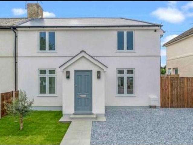 4 bedroom semi detached house for rent in Russell Road, London, N20