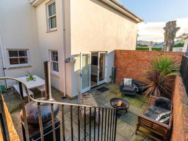 4 bedroom semi detached house for rent in Ryeworth Road, Charlton Kings, Cheltenham, GL52