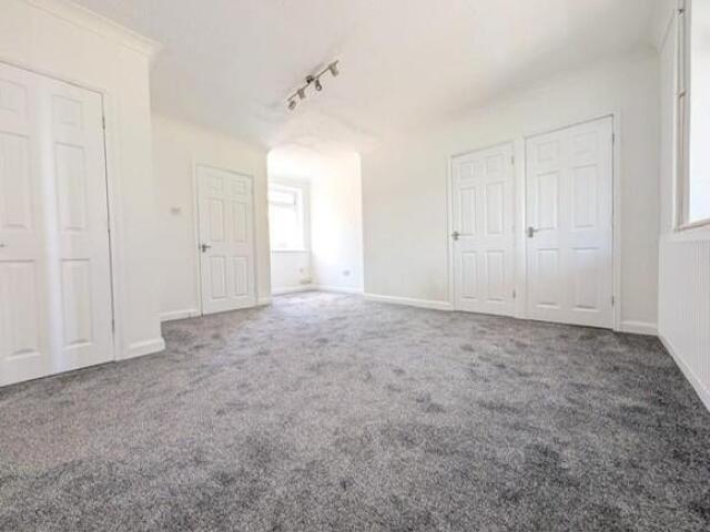4 bedroom semi detached house for rent in Shorncliffe Avenue, NORWICH, NR3
