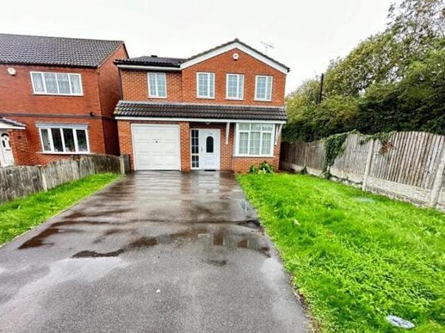4 Bedroom Semi detached House For Rent In Sherburn, West Yorkshire