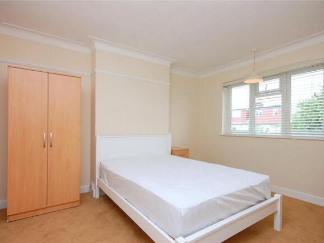 4 bedroom semi detached house for rent in Sherrick Green Road, London, NW10