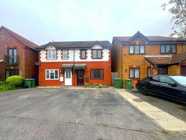 4 Bedroom Semi detached House For Rent In Southampton, Hampshire