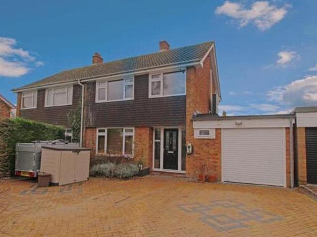 4 Bedroom Semi detached House For Rent In Stotfold, Hitchin