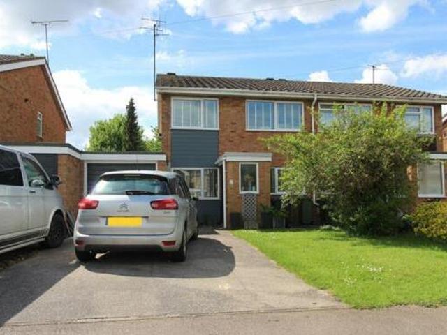 4 Bedroom Semi detached House For Rent In Stotfold, Hitchin