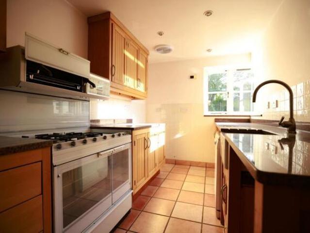 4 bedroom semi detached house for rent in Stone Way, Duston, Northampton NN5