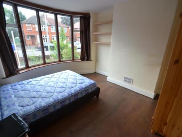 4 bedroom semi detached house for rent in Stephens Road, Withington, Manchester. M20 4XA, M20
