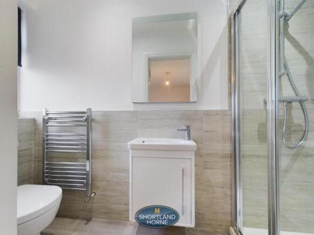 4 bedroom semi detached house for rent in Strathmore Avenue, Stoke, Coventry, CV1