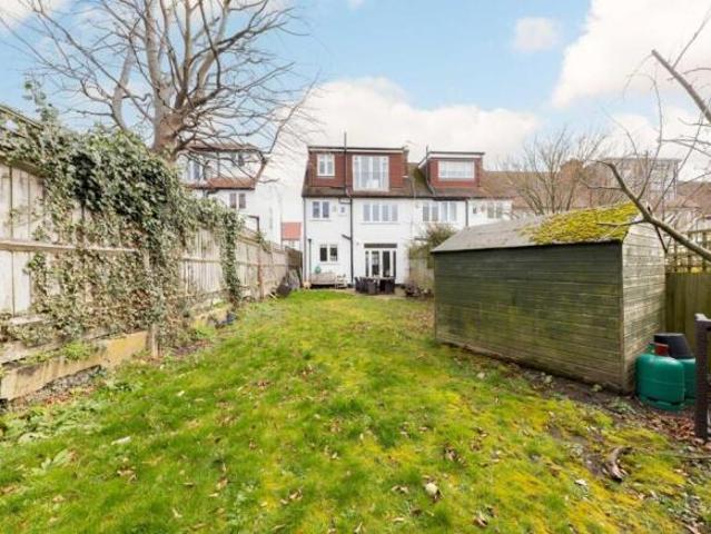4 bedroom semi detached house for rent in Summerlee Avenue, London, N2