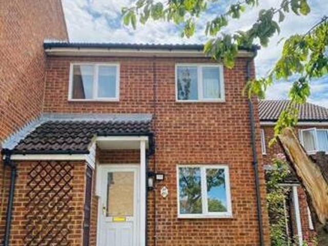 4 Bedroom Semi detached House For Rent In Surbiton