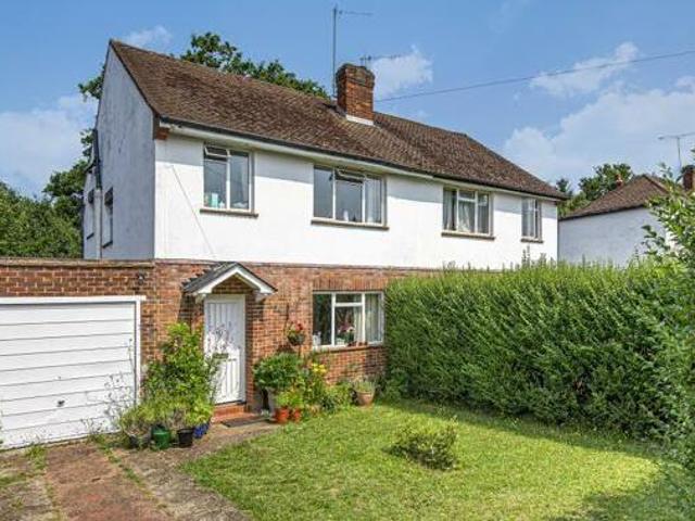 4 Bedroom Semi detached House For Rent In Surrey