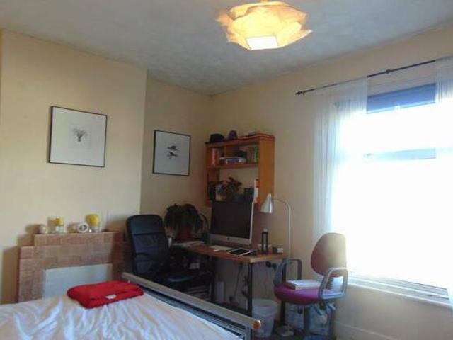 4 bedroom semidetached house for rent in Avenue Road SO14