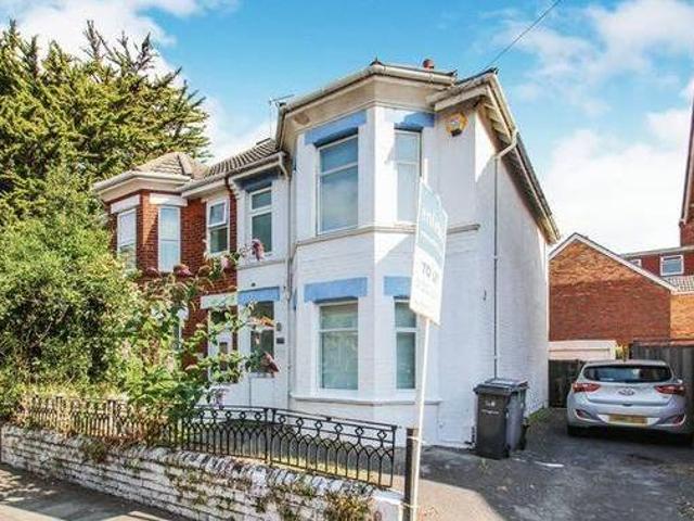 4 bedroom semidetached house for rent in Avon Road Charminster BH8