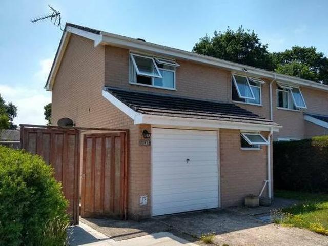 4 bedroom semidetached house for rent in Bransgore BH23