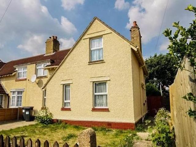 4 bedroom semidetached house for rent in Brassey Road Bournemouth BH9