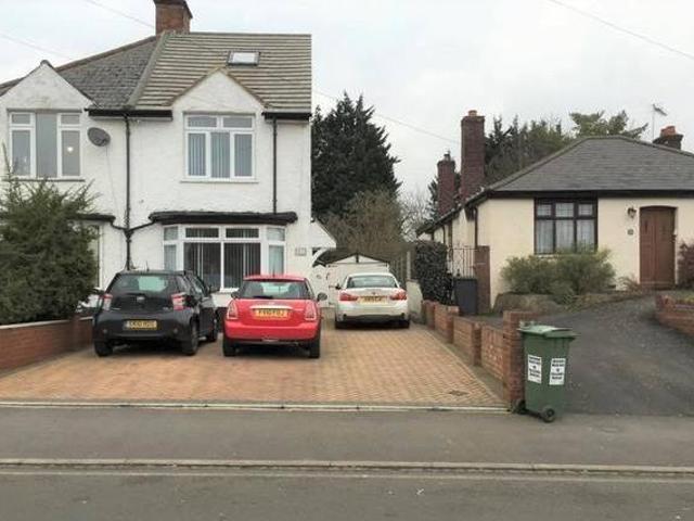 4 bedroom semidetached house for rent in Capron Road Luton Bedfordshire LU4