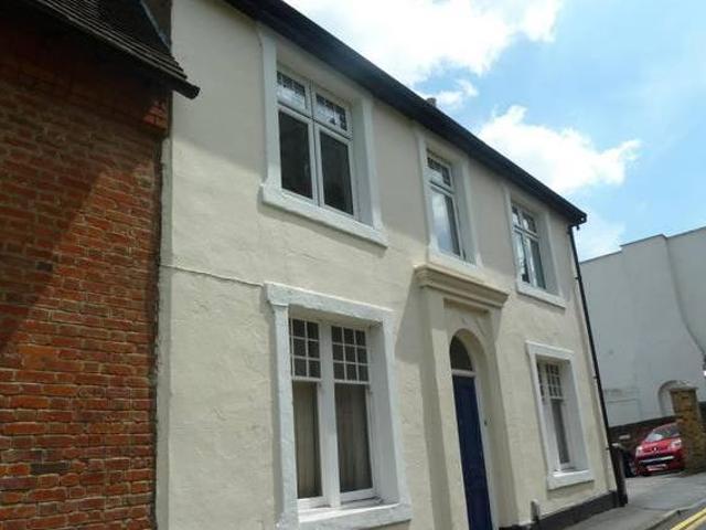 4 bedroom semidetached house for rent in Church Street Bishops Stortford Herts CM23