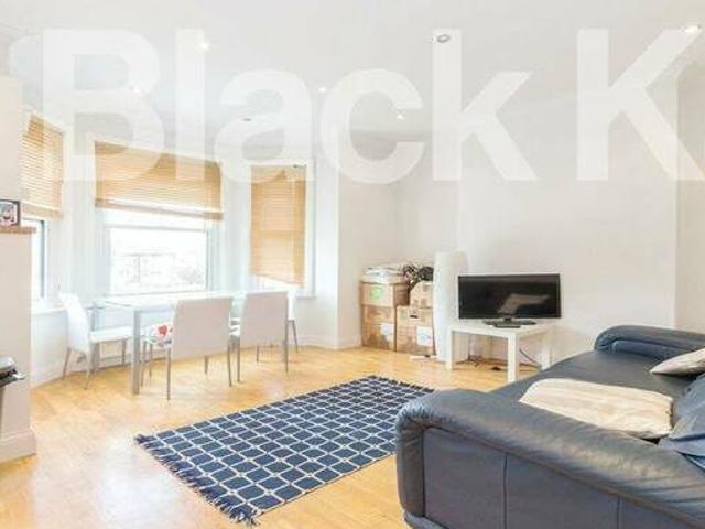 4 bedroom semidetached house for rent in Clifford Way Dollis Hill NW10