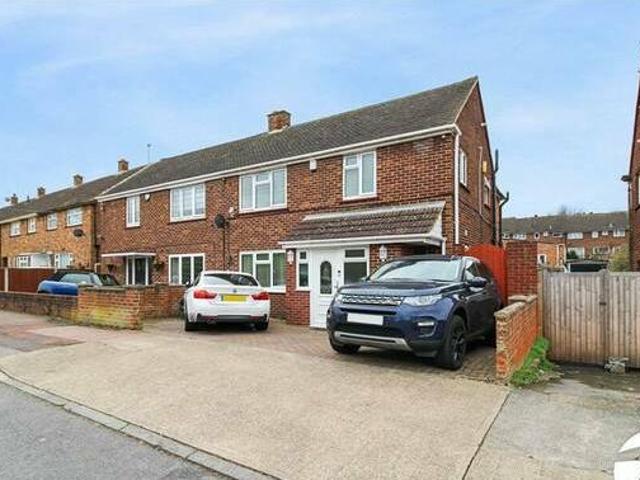 4 bedroom semidetached house for rent in Franklin Road Gravesend Kent DA12