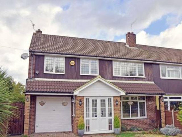 4 bedroom semidetached house for rent in Havelock Road SL6