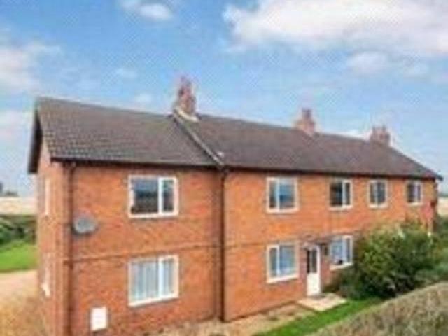 4 bedroom semidetached house for rent in Hemploe Cottages Welford Northamptonshire NN6