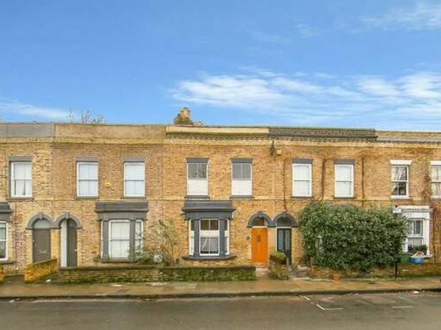 4 bedroom semidetached house for rent in Lilford Road London SE5