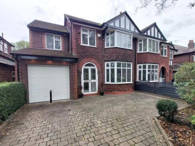 4 bedroom semidetached house for rent in Ryecroft Lane Worsley M28