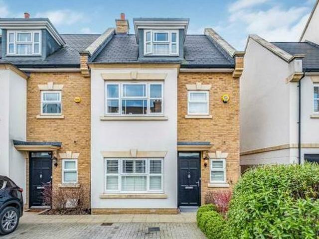 4 bedroom semidetached house for rent in Roper Crescent SunburyonThames Middlesex TW16
