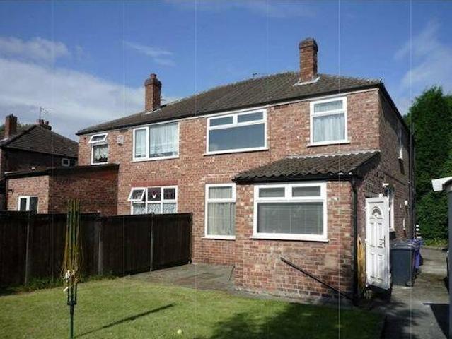 4 bedroom semidetached house for rent in Sherwood Avenue Fallowfield M14 6EA M14