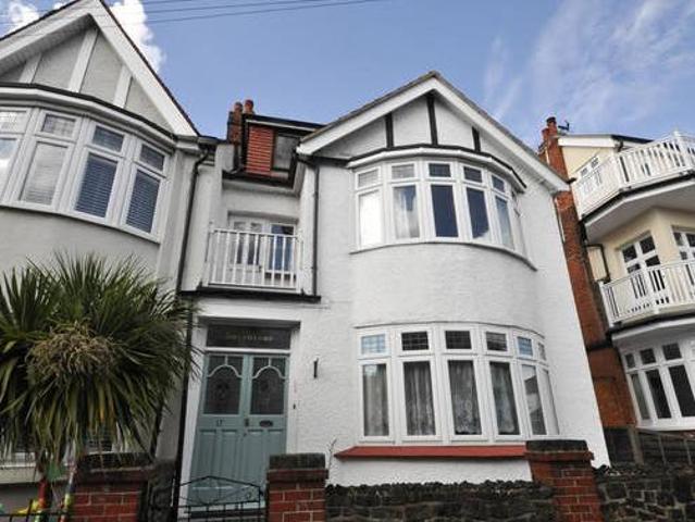 4 bedroom semidetached house for rent in Somerville Gardens LeighonSea SS9