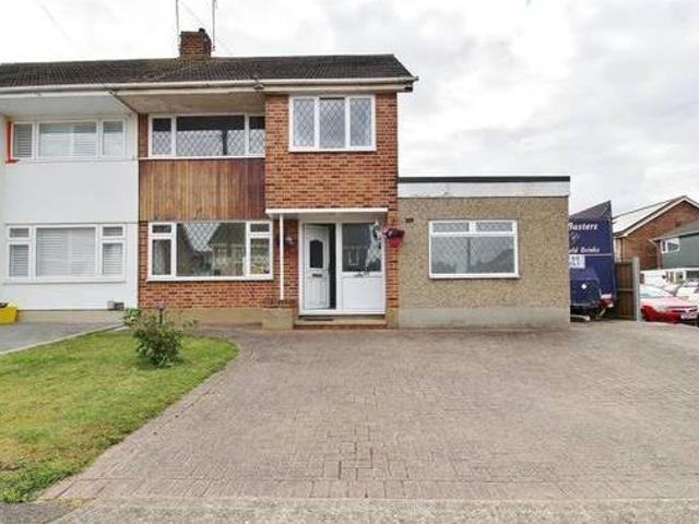 4 bedroom semidetached house for sale in Malwood Drive Benfleet SS7