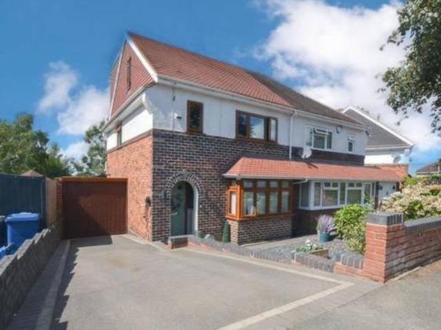 4 bedroom semidetached house for sale in Overwoods Road Hockley Tamworth Staffordshire B77