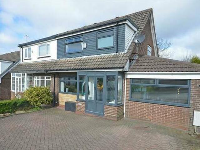 4 bedroom semidetached house for sale in Old Road AshtonUnderLyne OL6