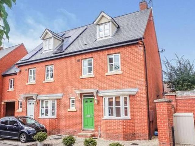 4 bedroom semidetached house for sale in Old School Mead Bidford on Avon B50