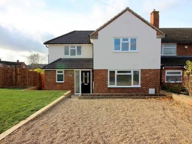 4 bedroom semidetached house for sale in Osborn Road Barton Le Clay MK45 4NZ MK45