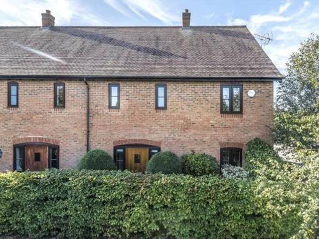4 bedroom semidetached house for sale in Byfleet Surrey KT14 KT14