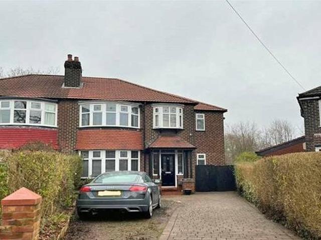 4 bedroom semidetached house for sale in Barnfield Crescent Sale M33
